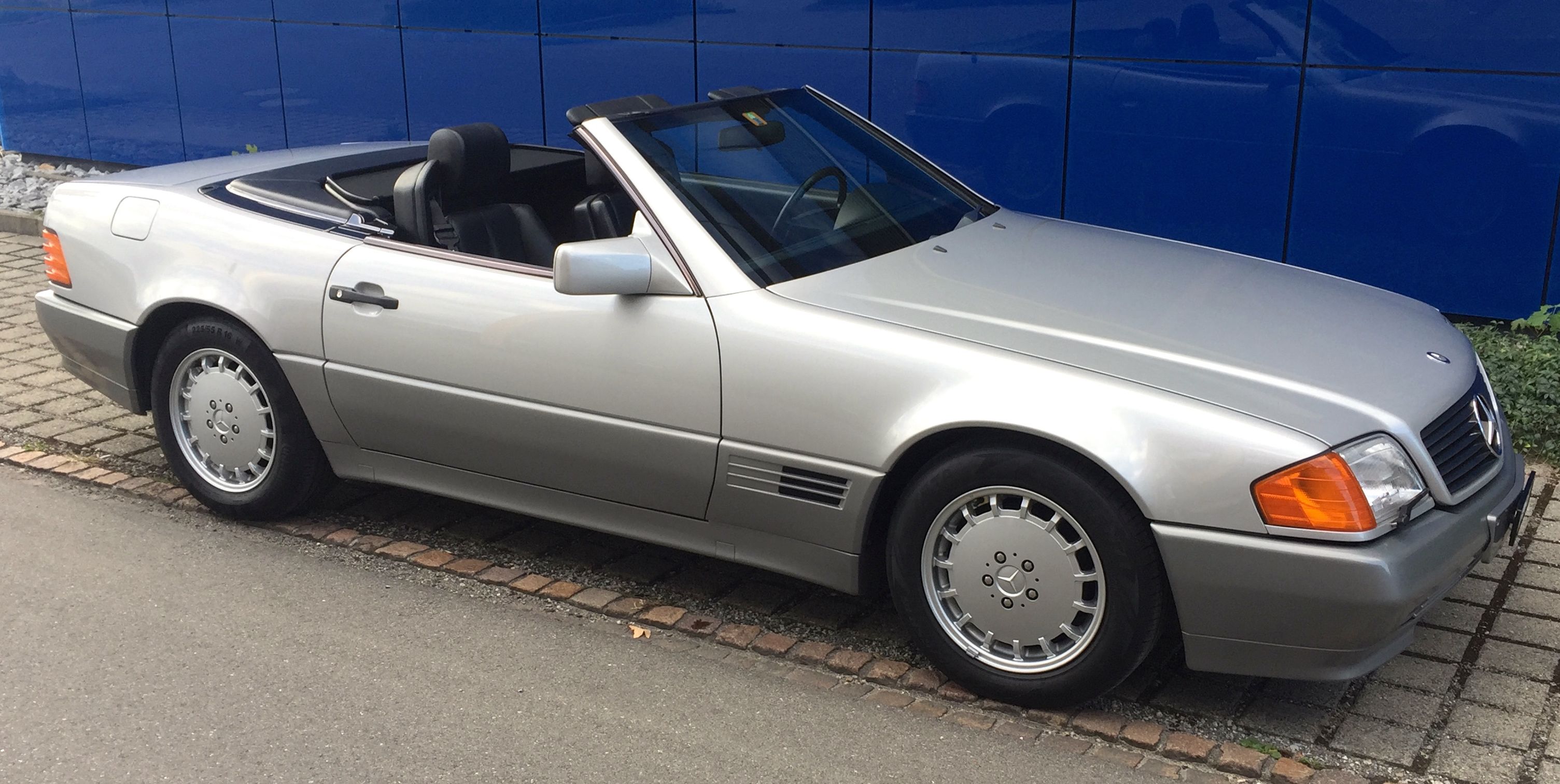 Bonhams Cars : Delivered new to Gunter Sachs,1989 Mercedes-Benz 500 SL ...