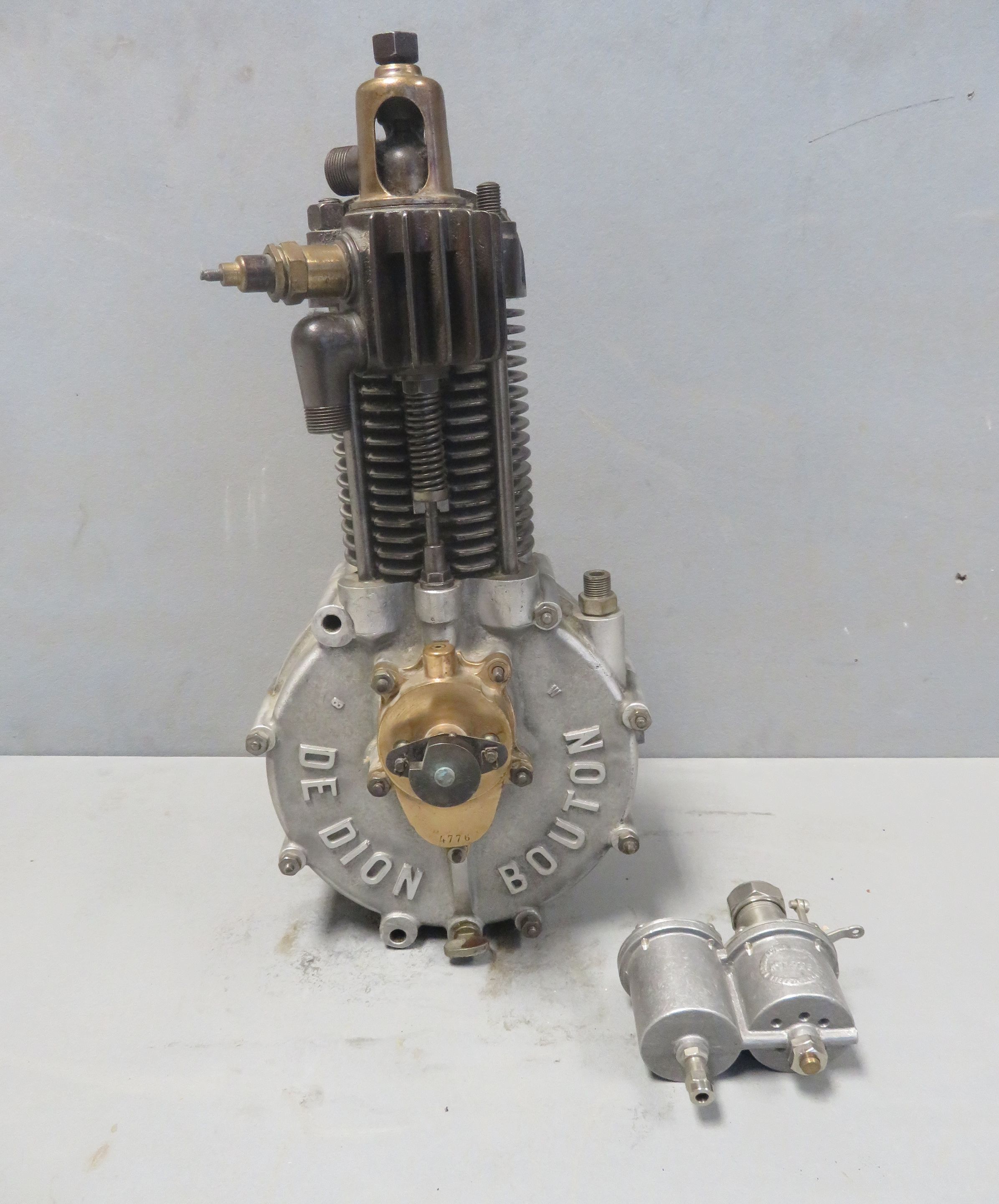 Bonhams Cars : A c.1900 De Dion single cylinder engine