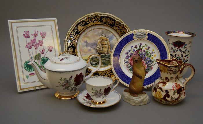 Bonhams A Mixed Collection Of Ceramics