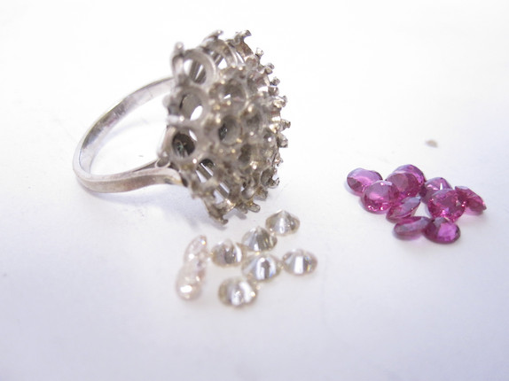 Bonhams : A collection of unmounted diamonds and rubies together with a ...