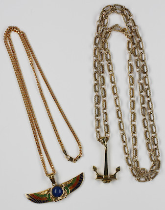 Bonhams : Two pendants on chains,