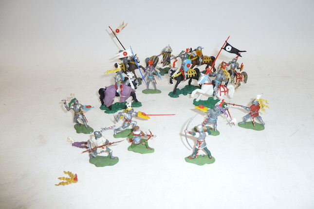 Bonhams : Britains plastic Swoppet Knights 15