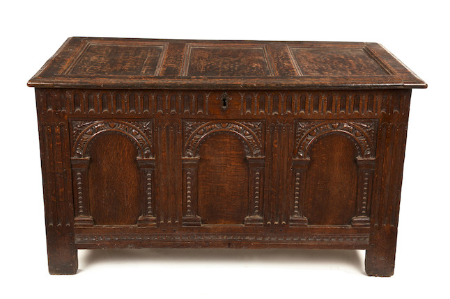 Bonhams : An Elizabeth I/James I oak coffer Circa 1600-1610