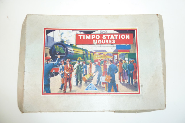 Bonhams : RARE Timpo set 502, Station Figures 5