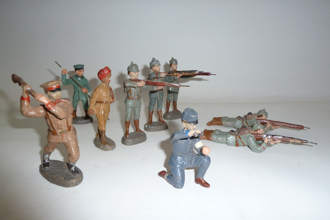 Bonhams : Elastolin 90-100mm scale figures 18
