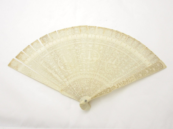 Bonhams : A Canton export ivory fan 19th century