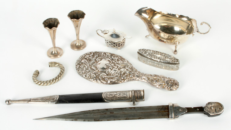 Bonhams : Miscellaneous small items,