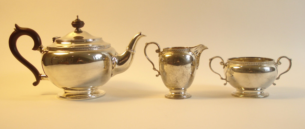 Bonhams : A three piece silver tea service by Goldsmiths & Silversmiths ...