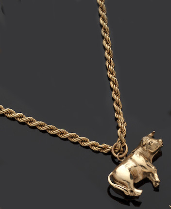 Bonhams : A bull pendant on chain