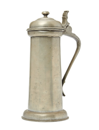 Bonhams : A large and impressive James I pewter flagon, circa 1610 - 20