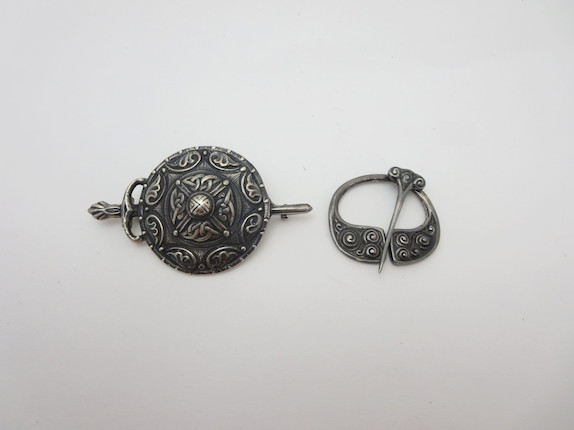 Bonhams : A Scottish penannular brooch, by Alexander Ritchie ...