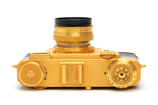 Bonhams : Zeiss Contax IIa