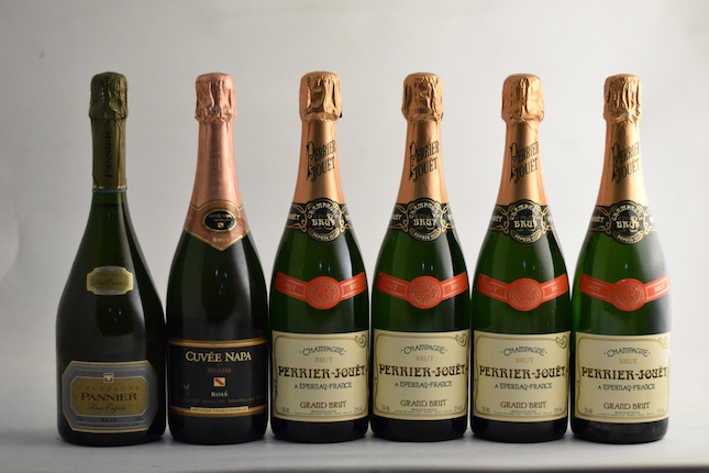 Bonhams : Mumm Cordon Rouge 1982 (1) Mumm Cordon Rouge, Cuvée Privilège ...