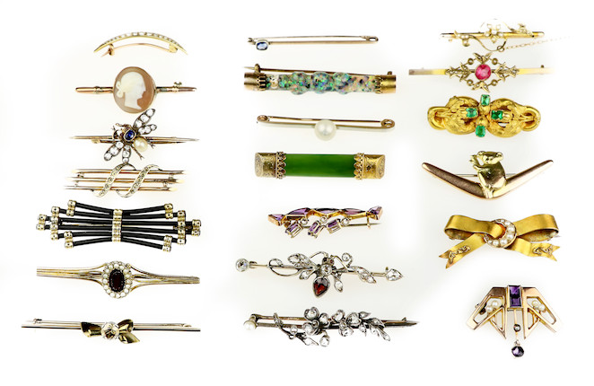 Bonhams : A collection of bar brooches
