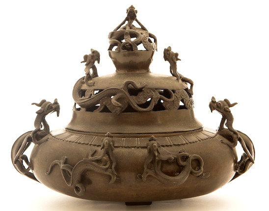 Bonhams : A large bronze 'chilong' incense burner and cover Qingtong ...
