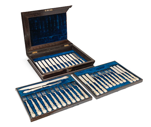 Bonhams : A cased set of Victorian silver fish eaters Martin Hall & Co ...