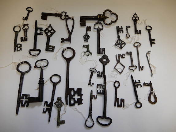 Bonhams : A large group of Roman, Medieval and Renaissance keys (Qty)