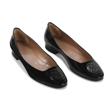 Bonhams : Hermès a Pair of Black Patent Flats