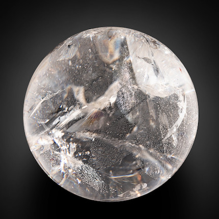 Bonhams : Sphère de cristal de roche Rock Crystal Quartz Sphere