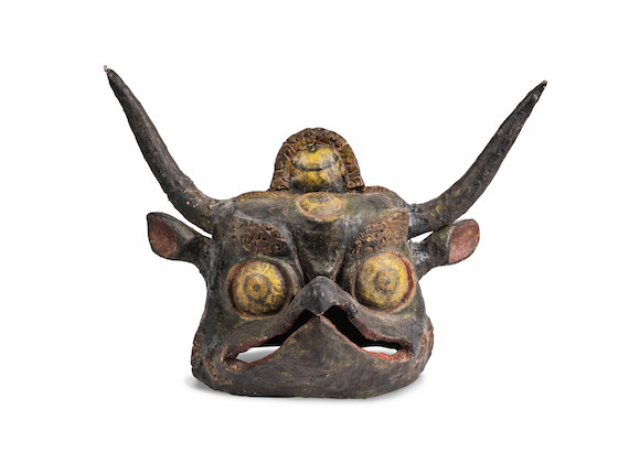Bonhams Cornette de Saint Cyr : DEUX MASQUES DE GARUDA ET D'UN TAUREAU ...
