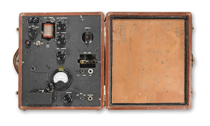 Bonhams : An AN/PRC-5 Spy Radio Transmitter, American, circa 1944,