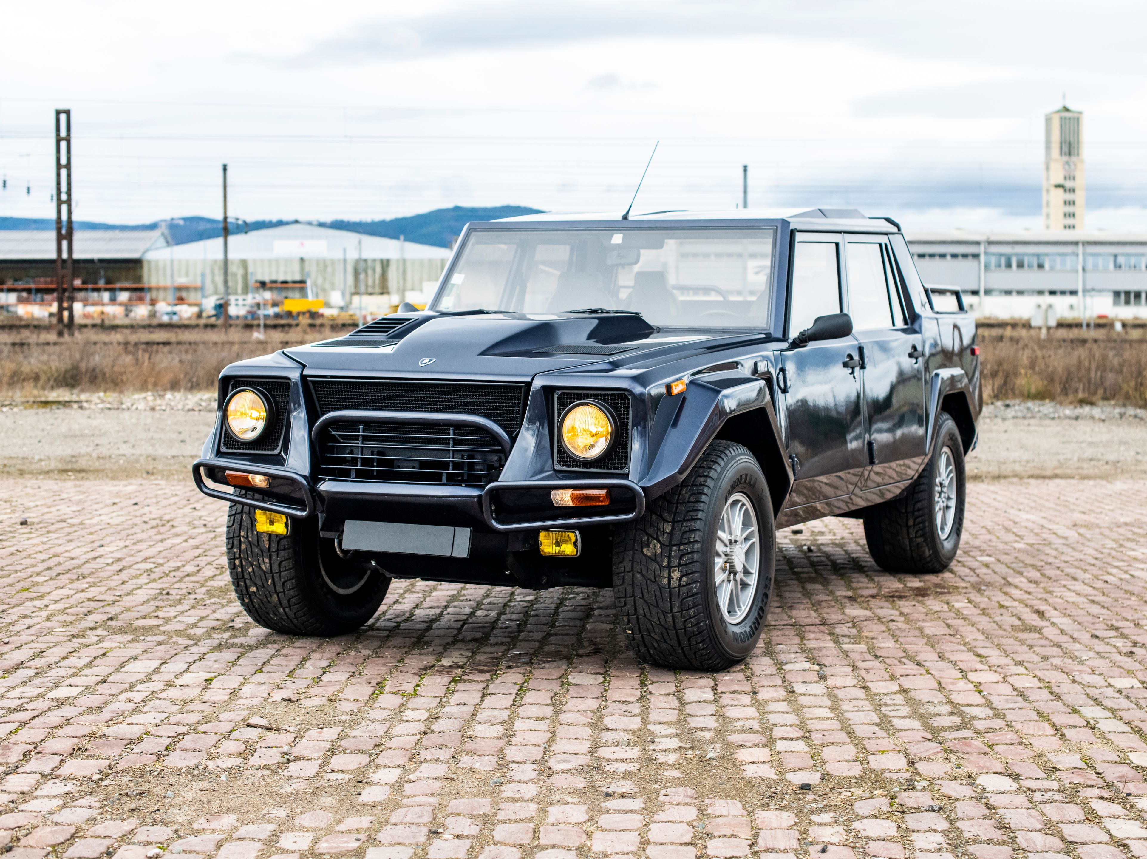 Bonhams Cars : 1994 Lamborghini LM002 Chassis no. ZA9LU45A9LLA12198