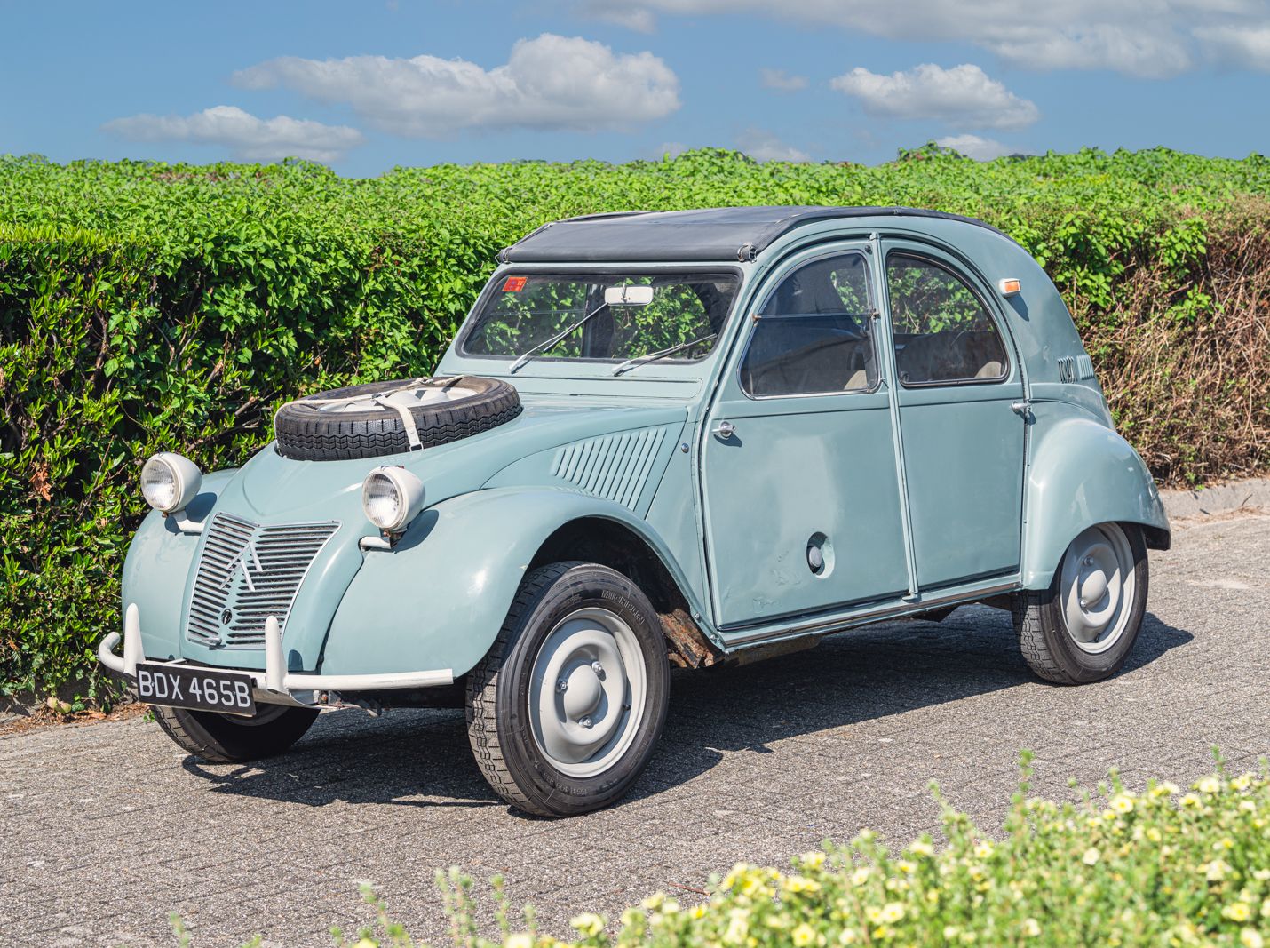 Bonhams Cars : 1964 Citroën 2CV 'Sahara' AZ 4x4 Chassis no. 1100111 ...
