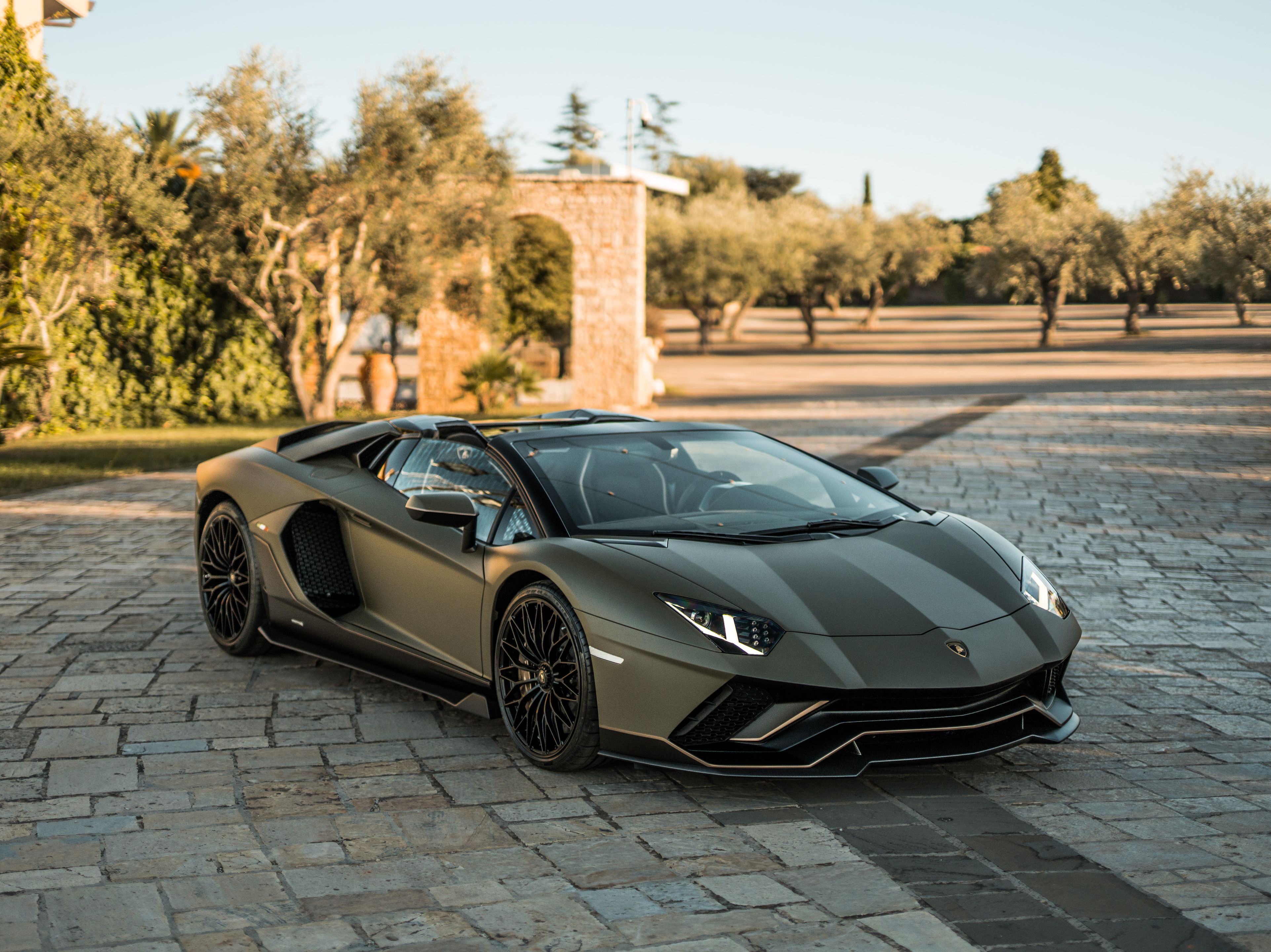 Bonhams Cars : 2022 Lamborghini Aventador LP 780-4 Ultimae Roadster ...
