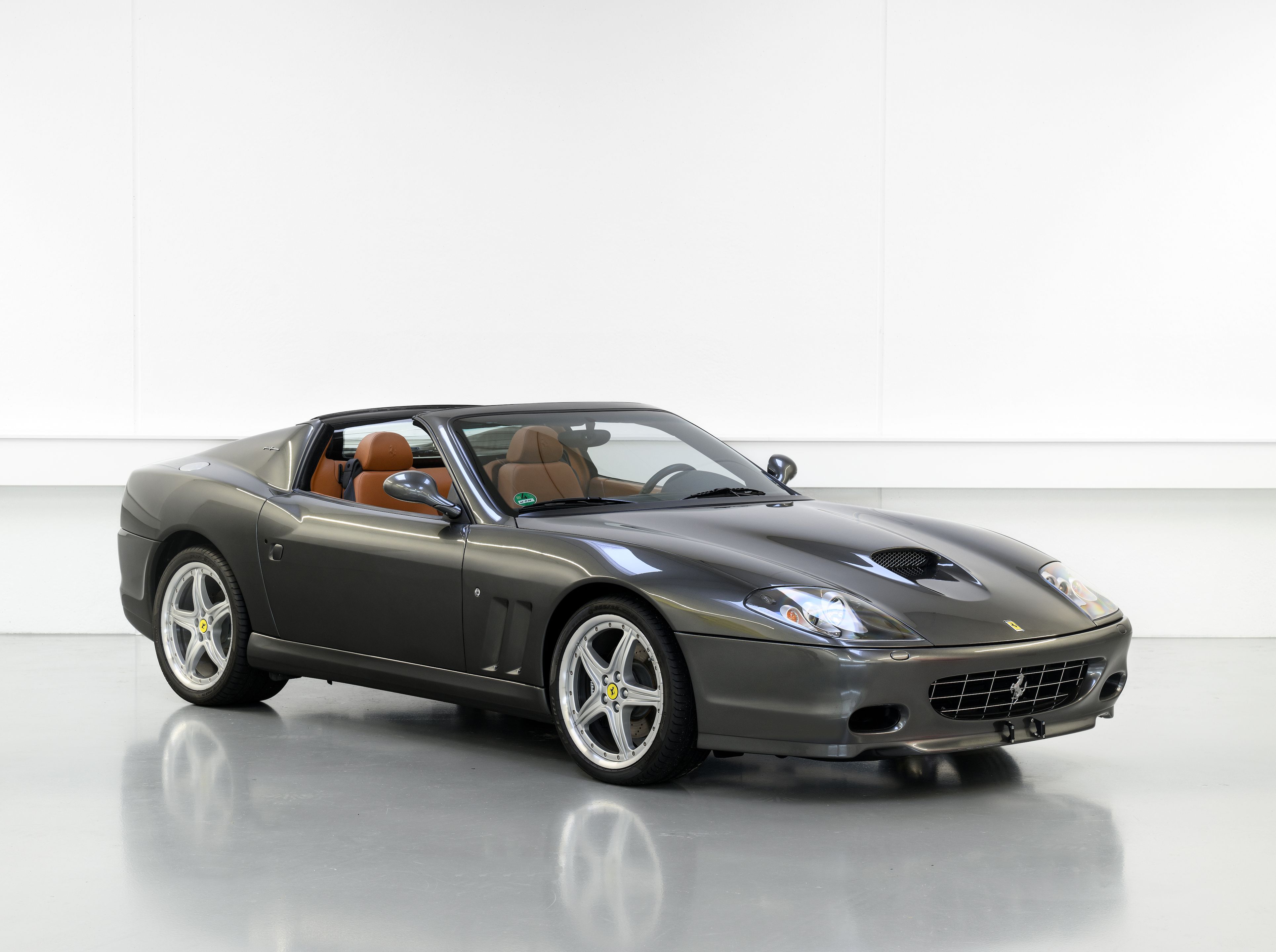 Bonhams Cars : 2006 Ferrari 575 Superamerica F1 Chassis no. ZFFGT61B000146040 Engine no. 101853