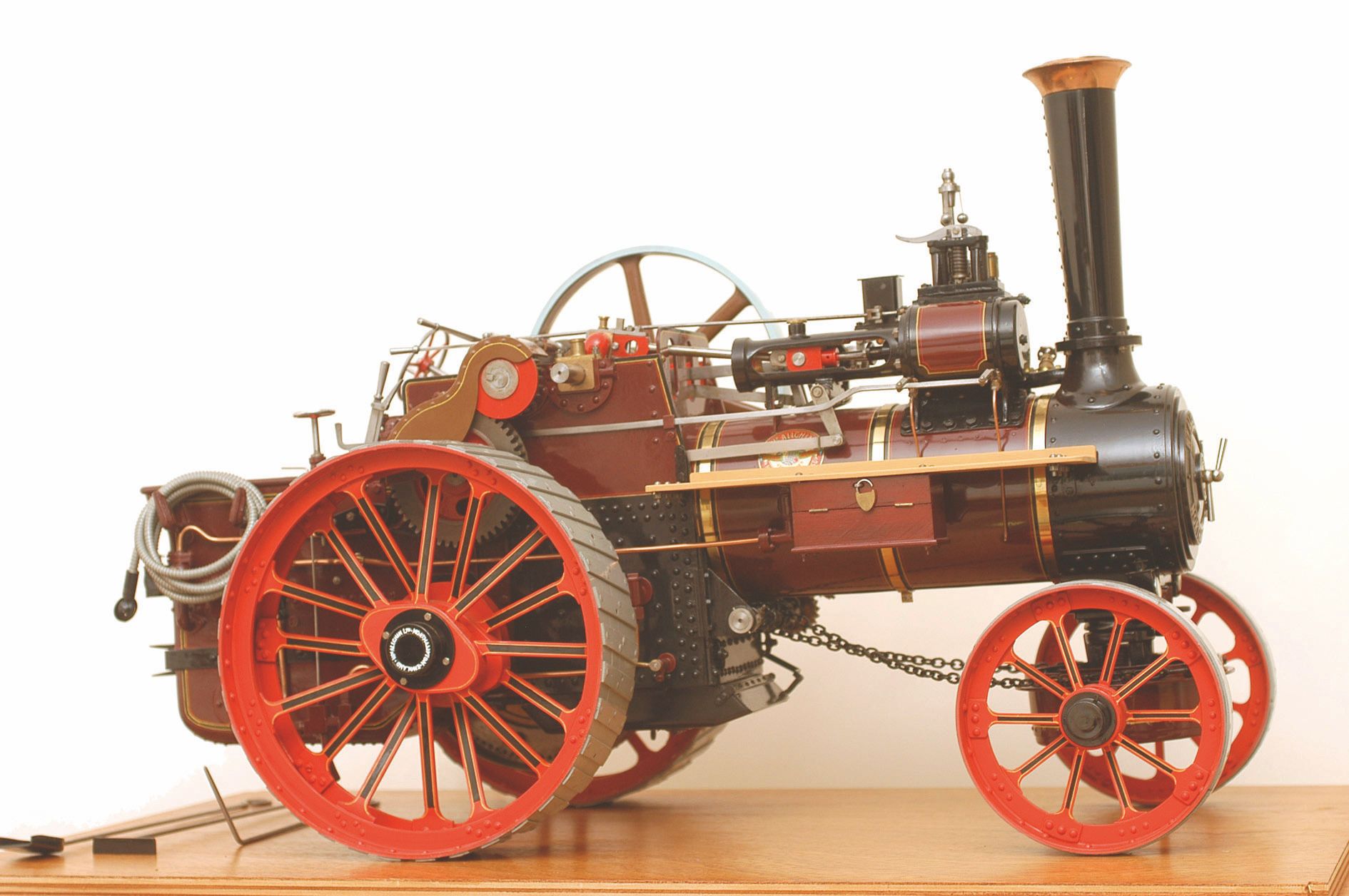 Bonhams Cars : A fine quality 1 1/2" scale of the single cylinder, two ...