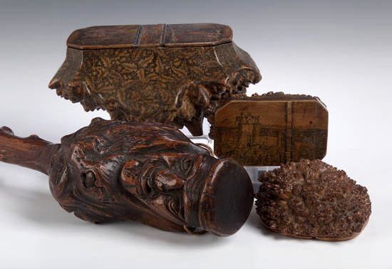 Bonhams : A late 18th Century carved hawthorn Cudgel, 46cm long