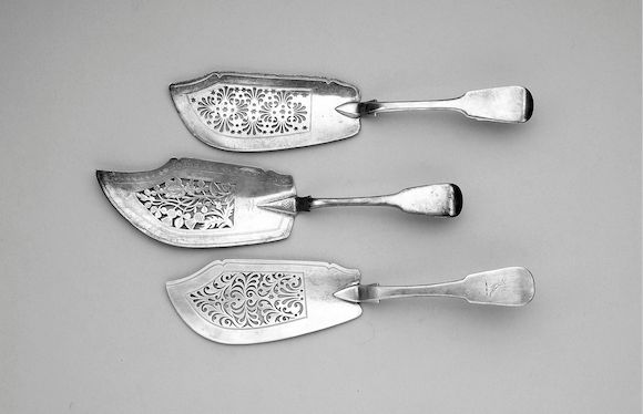 Bonhams : A Victorian silver Fiddle, Thread and Shell pattern pair of ...
