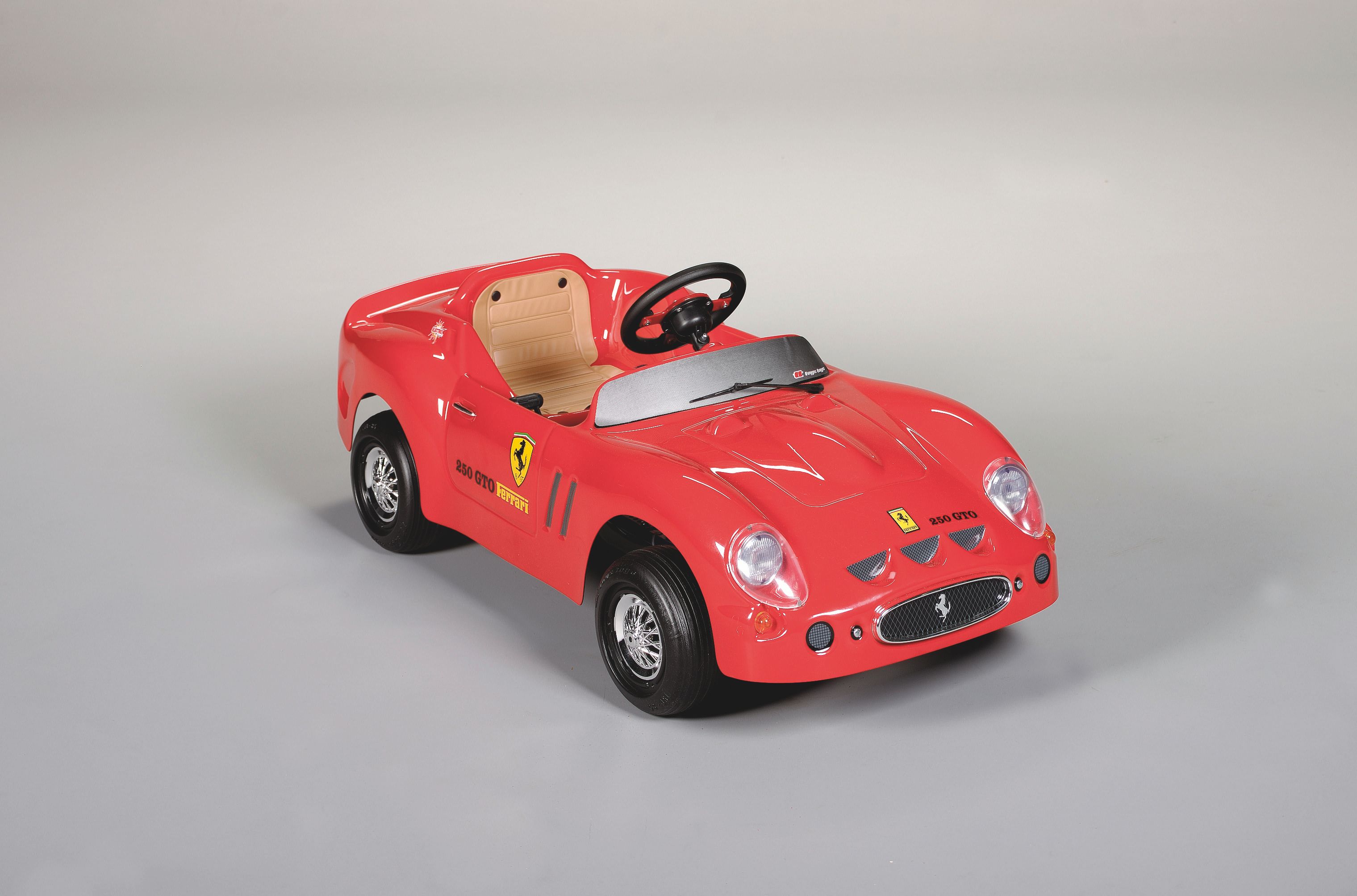 Bonhams Cars : A 6Volt battery operated child’s Ferrari 250 GTO type ...