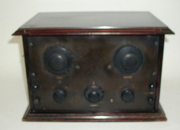 Bonhams : A Marconiphone type 31 three valve receiver,