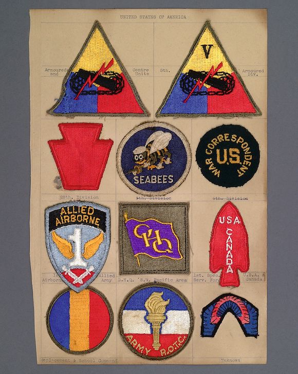 Bonhams : Cloth badges on card