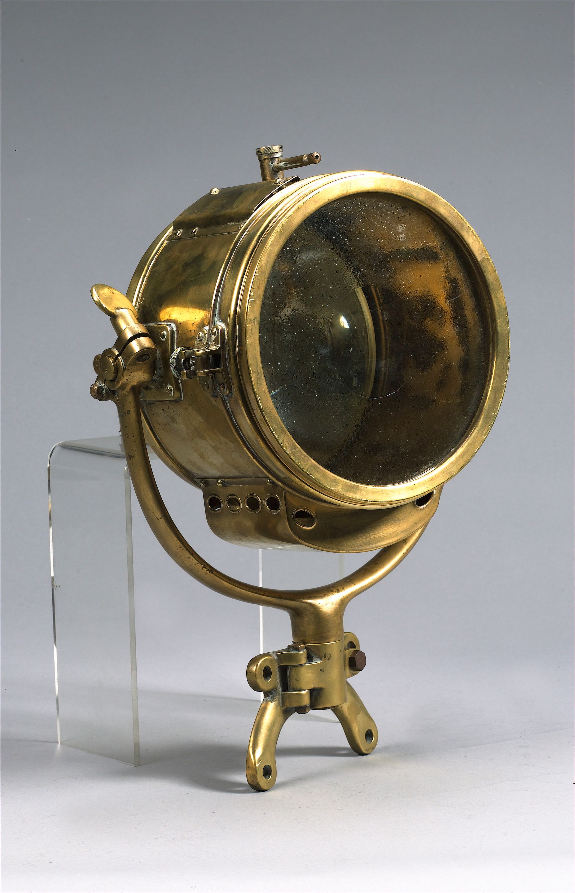 Bonhams Cars : A fine brass bodied searchlight by Solar, circa 1911,