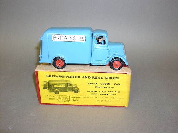 Bonhams : Britains set 2024, Light Goods Van 2