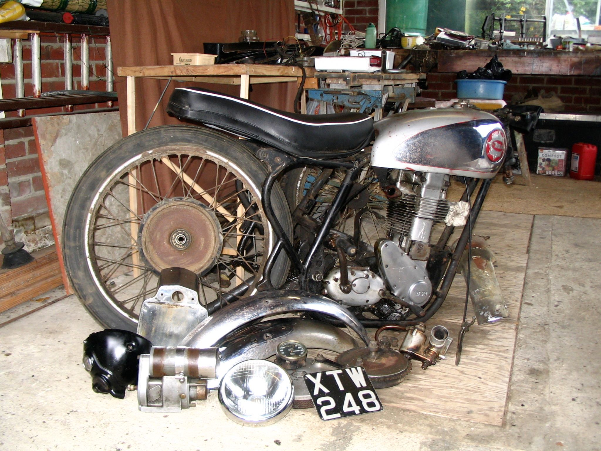 One owner from new 2001 Ford Mustang Bullitt GT Coupé Chassis no ...