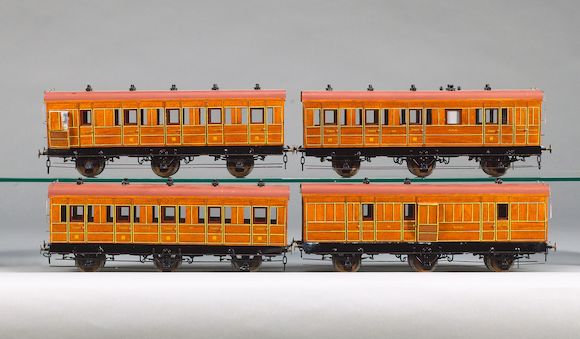 Bonhams : Gauge I scratch built six-wheel GNR coaches These coaches ...