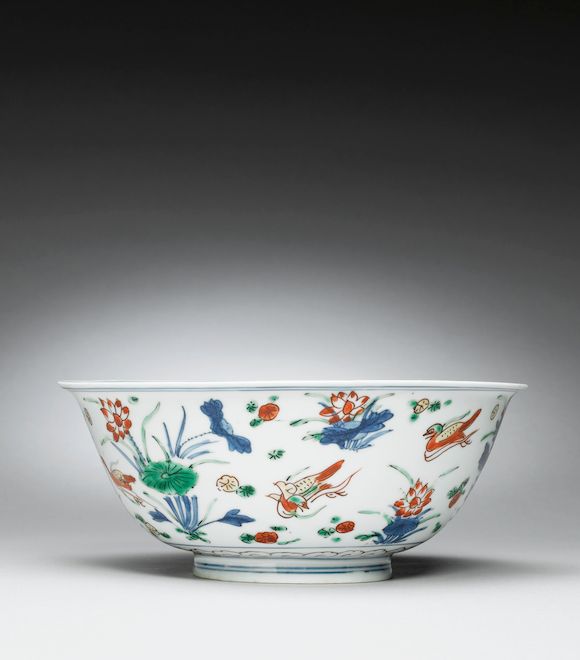Bonhams : A Ming wucai 'duck' bowl Chenghua six-character mark, Wanli