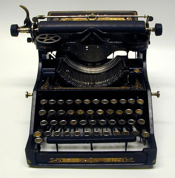 Bonhams : A Pittsburg Visible model 12 four row front-strike typewriter.