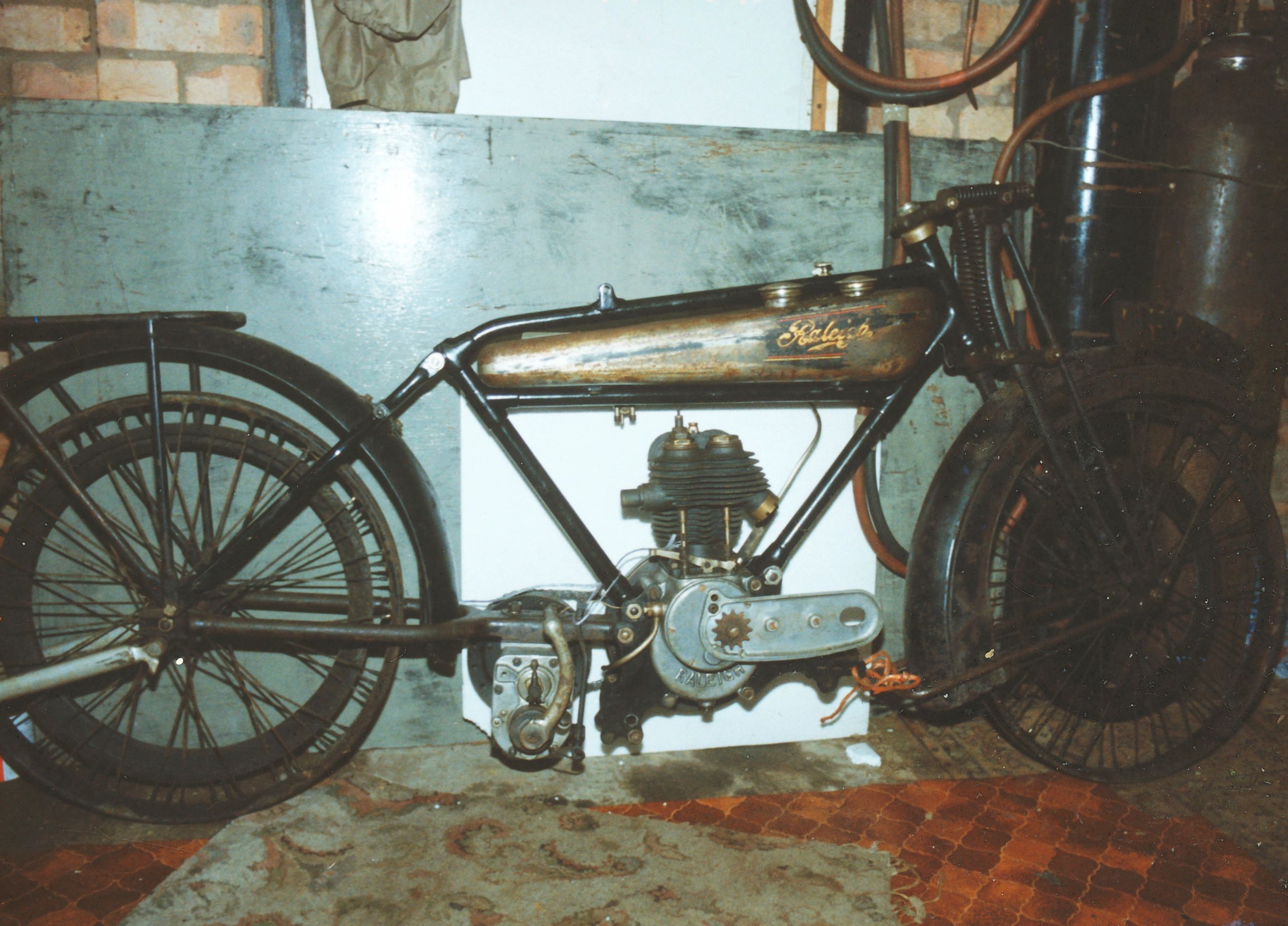 Bonhams Cars : c.1924 Raleigh 347cc 2 3/4hp Frame no. tba Engine no. tba