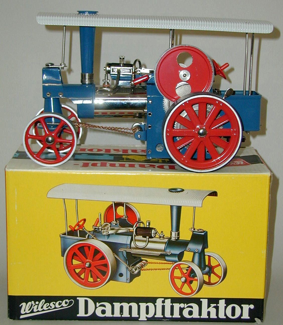 Wilesco D40 traction engine "Old Smoky" - auctions & price archive