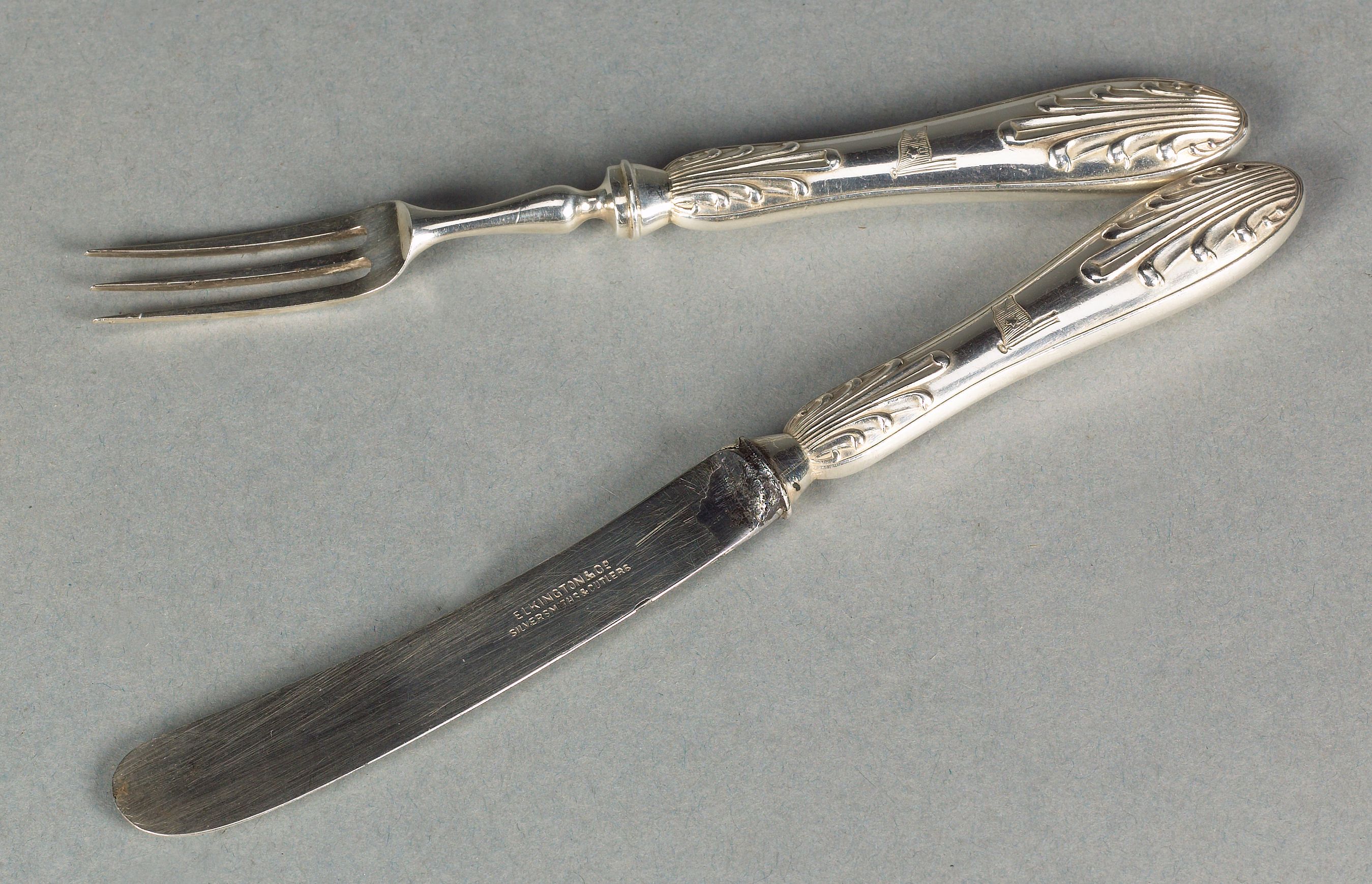 A Plated Fruit Knife and Fork, a la carte Restaurant, RMS TITANIC ...