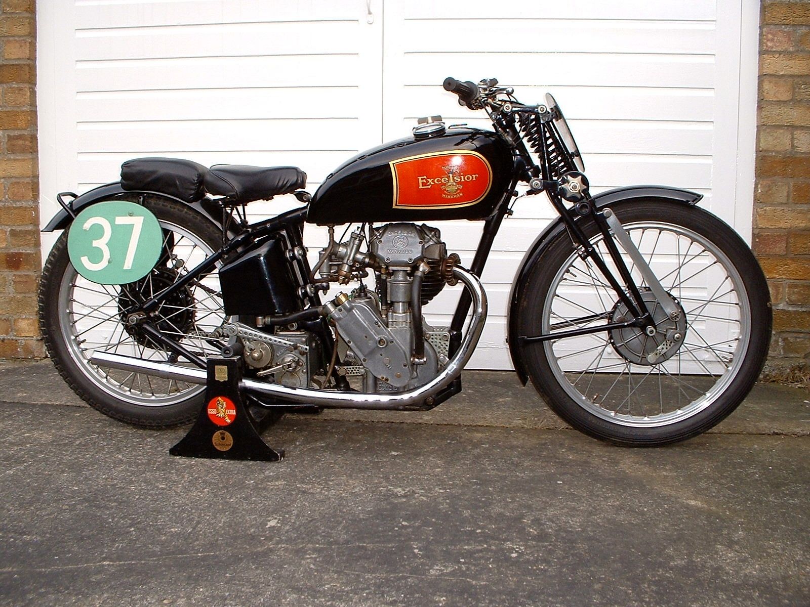 Bonhams Cars : The ex-J A Worswick,1937 Excelsior Manxman 250cc Racing ...