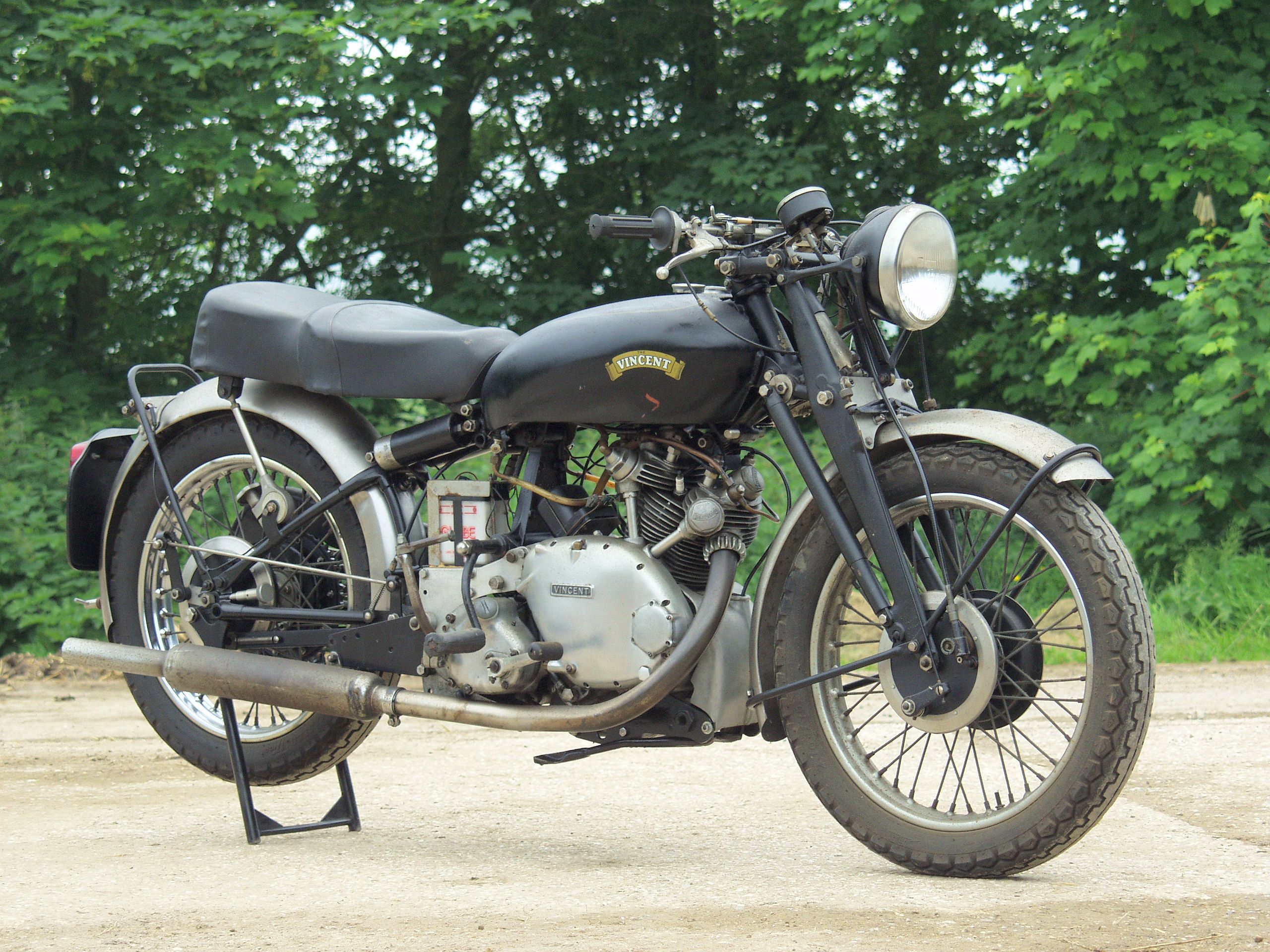Bonhams Cars : 1952 Vincent 499cc Comet Frame no. RC-1-9910-C Engine no ...