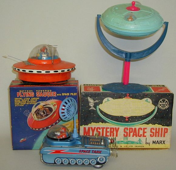 Bonhams : Space related toys 3