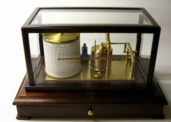 Bonhams : A modern barograph