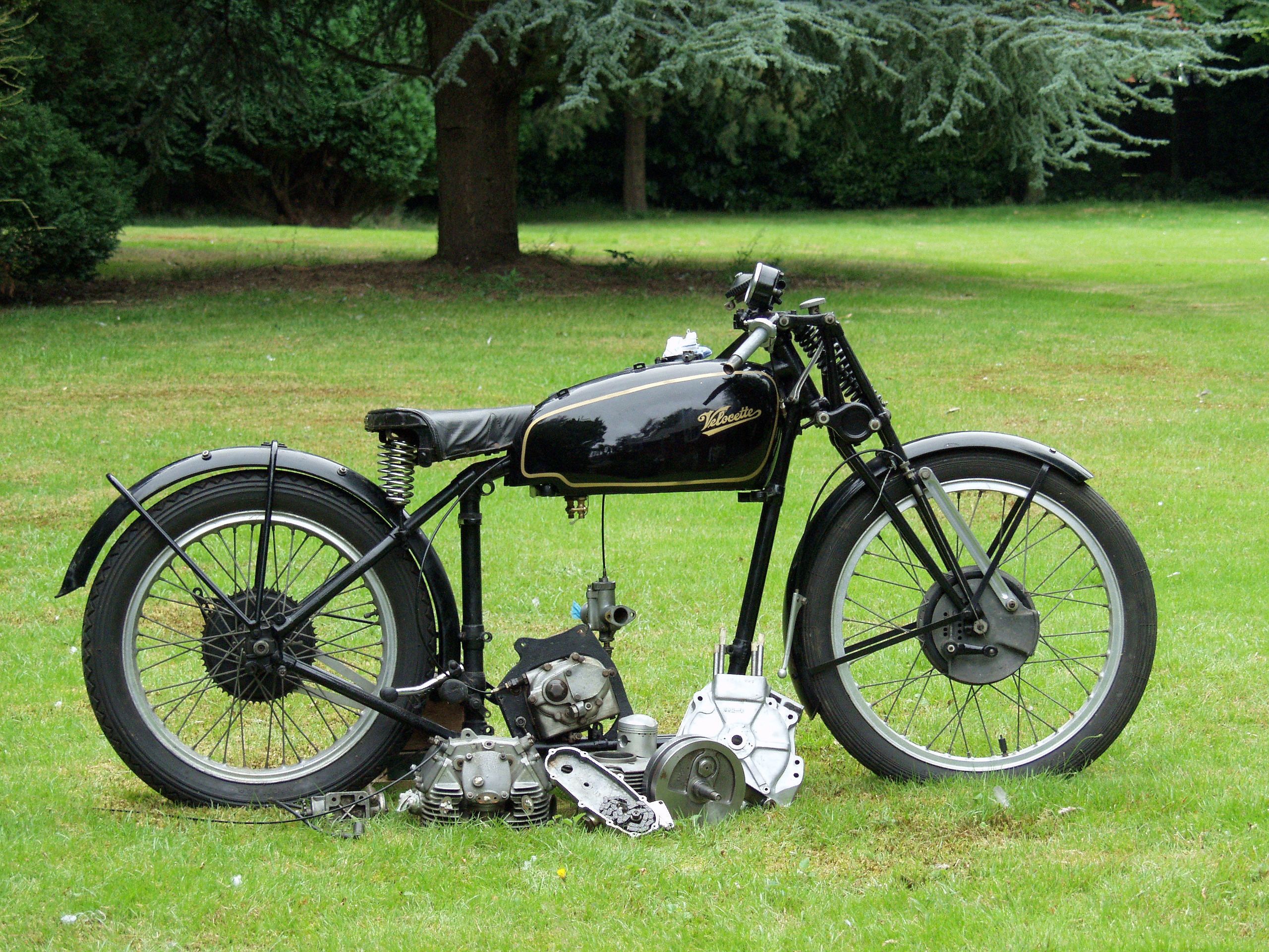 1938 Velocette 348cc KTT MkVII Racing Motorcycle Engine no. KTT 707 ...