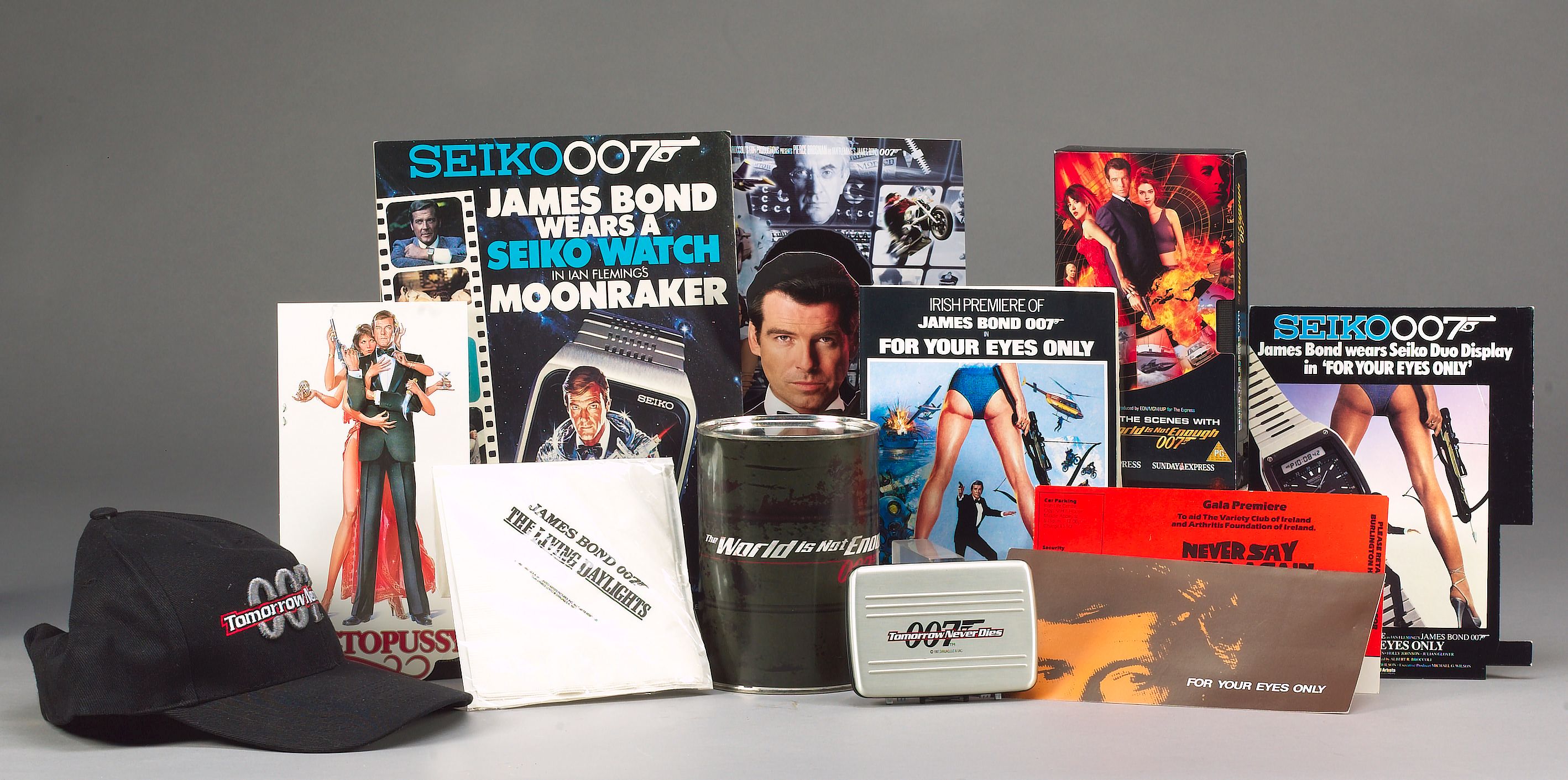 Swatch -a James Bond 007 No Time To Die Q2 limited edition w ...